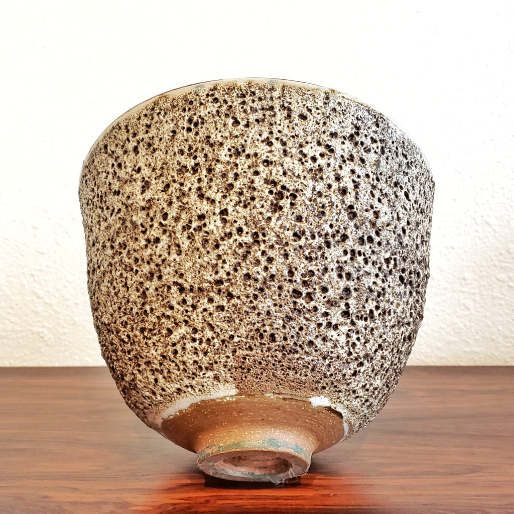 1960s EDNA ARNOW STUDIO POTTERY BOWL/VASE/CACHEPOT WITH A VOLCANIC PUM ...