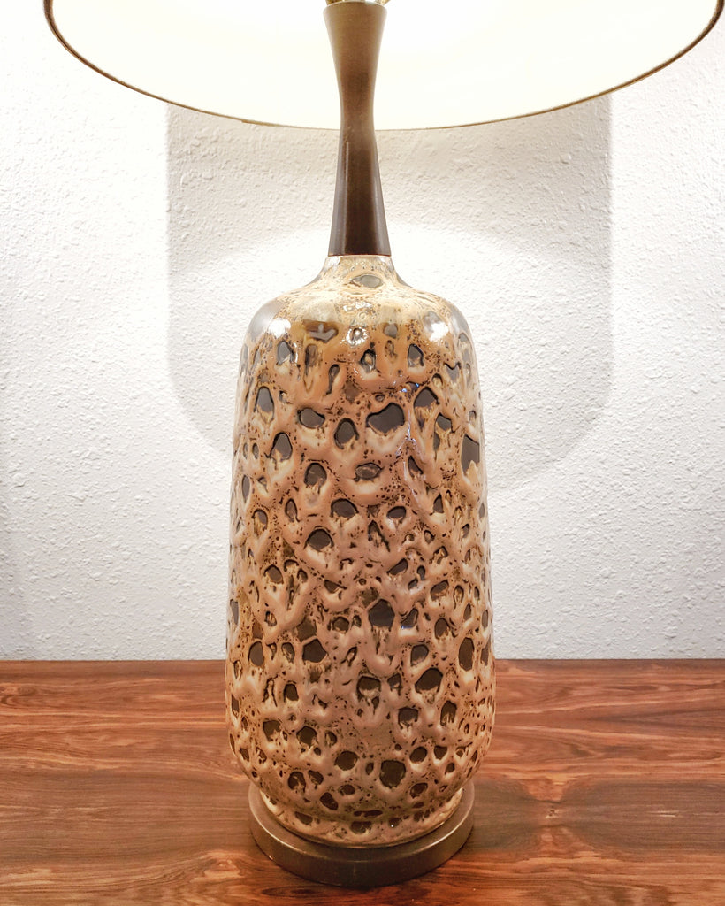 CERAMIC AND WALNUT FAT-LAVA TABLE LAMP – Modern Redux